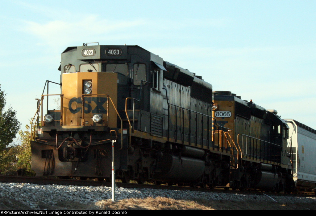 CSX 4023 CSX 8066